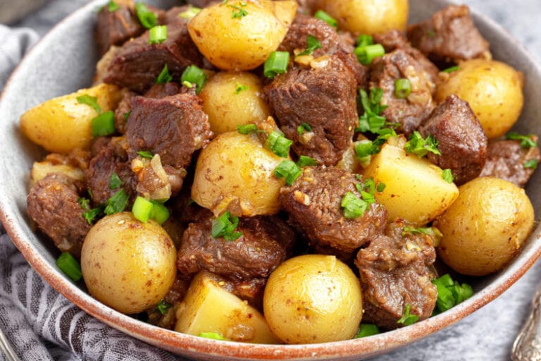 Slow Cooker Garlic Butter Steak Bites - Jada Recipes