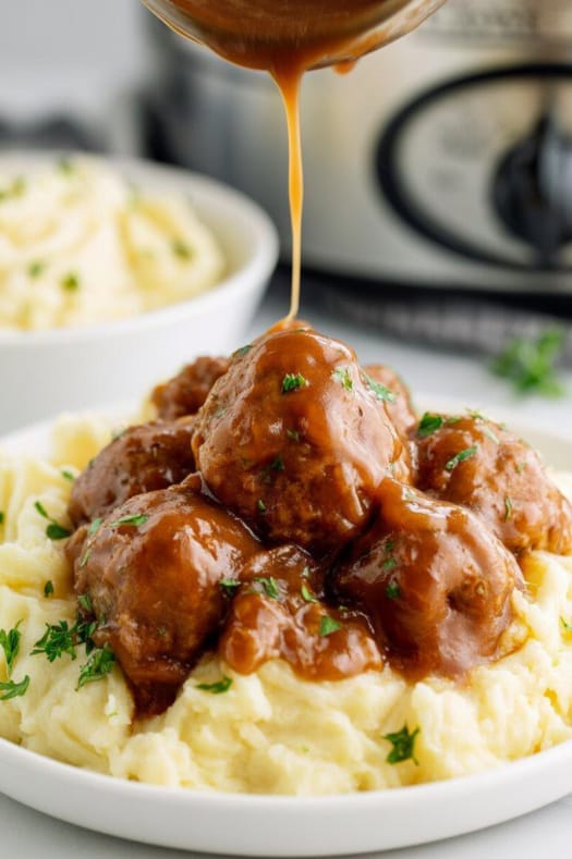 Slow Cooker Salisbury Steak Meatballs Recipe - Jada Recipes